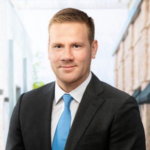 Essential Retail.Smart Locations. - InvenTrust Properties