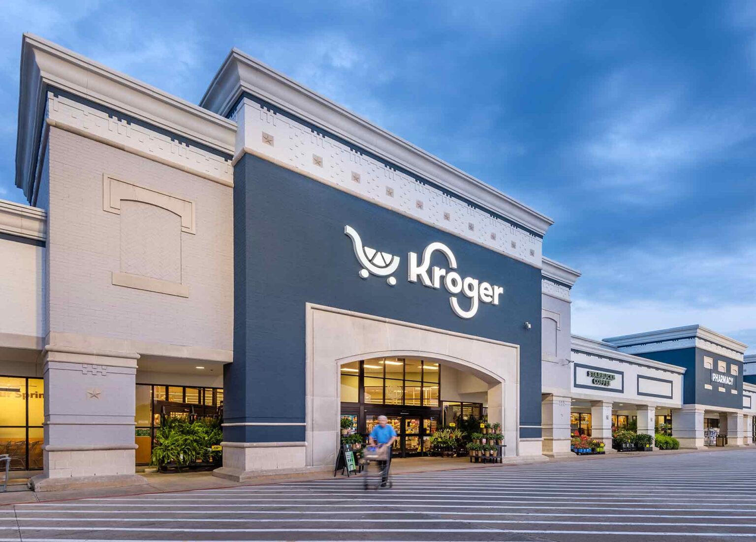 Essential Retail.Smart Locations. - InvenTrust Properties